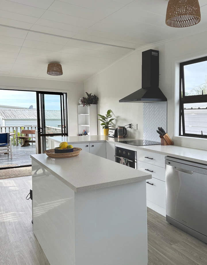 Chill Kiwi Bach In Mangawhai - Mangawhai