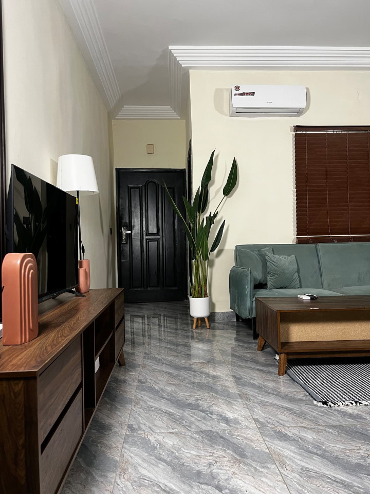 Chic Oasis With Parking, Air Conditioning & Total Comfort! - Côte d'Ivoire