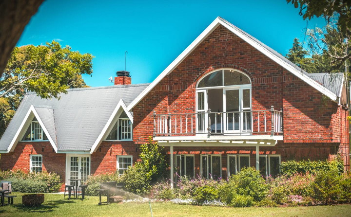 The Grange (Luxury Self-catering)
Sleeps 6 - Hermanus