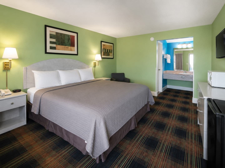 Seminole Inn | Entire Motel In Donalsonville - Florida