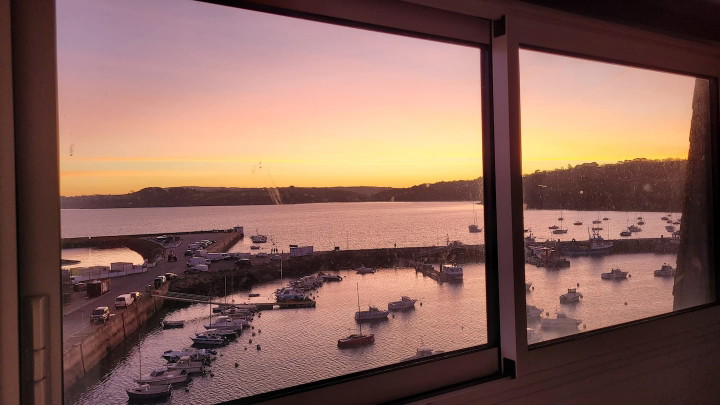 Vue Mer Imprenable Sur La Baie Et Le Port, Balcon - Douarnenez