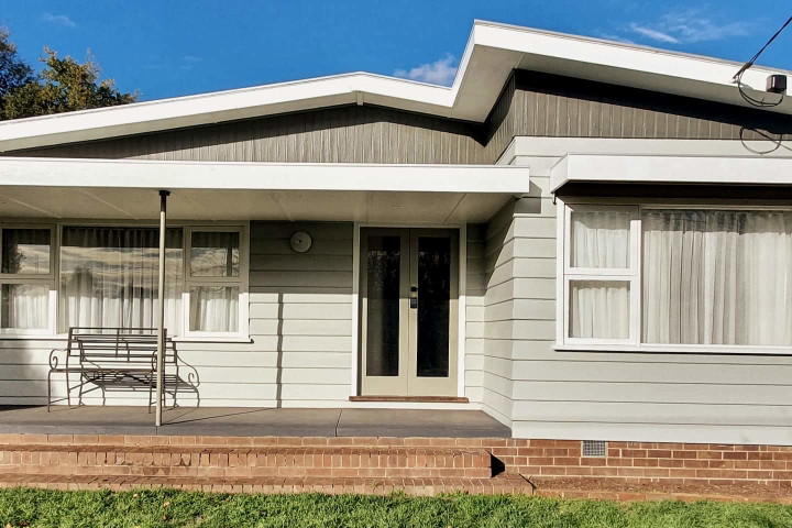 Retro Retreat/ Pet Friendly/king Bed/ Fenced Yard - Ballarat