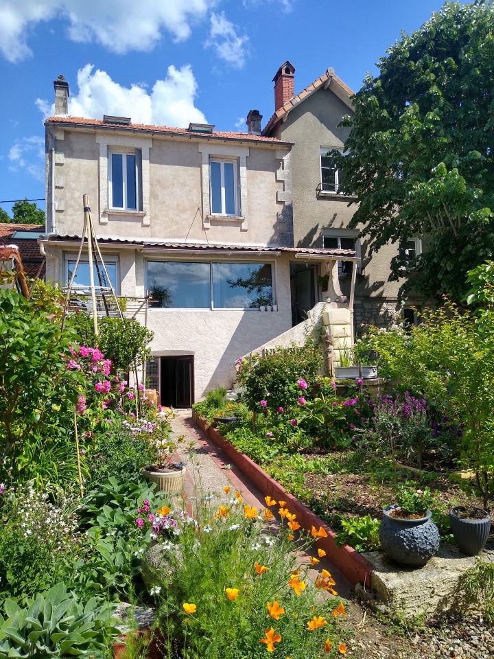 Maison De Ville, Tout Confort. - Angoulême