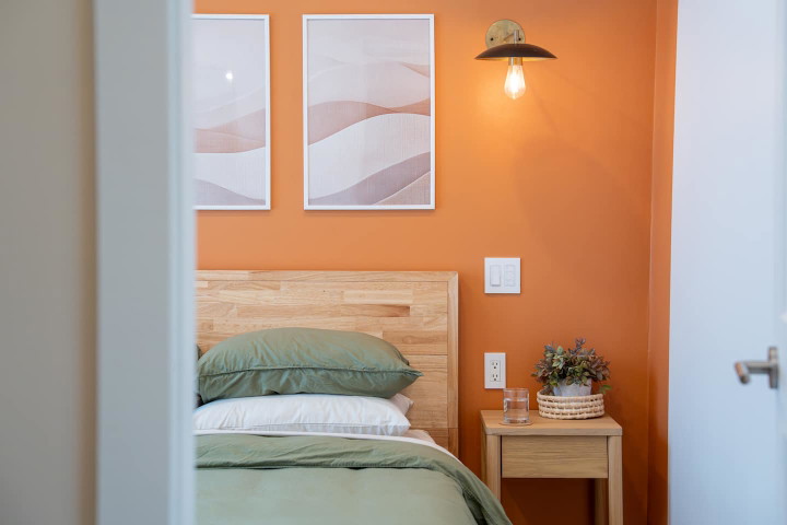 The Toque & Dog | Downtown Home - Revelstoke