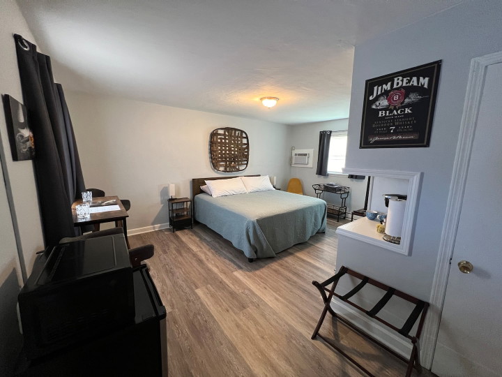 Belle Beam Room - Short Walk To Historic Downtown - Bardstown, KY
