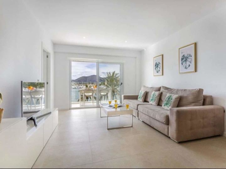 Lovely Sea Front Apartment - Balearic Islands