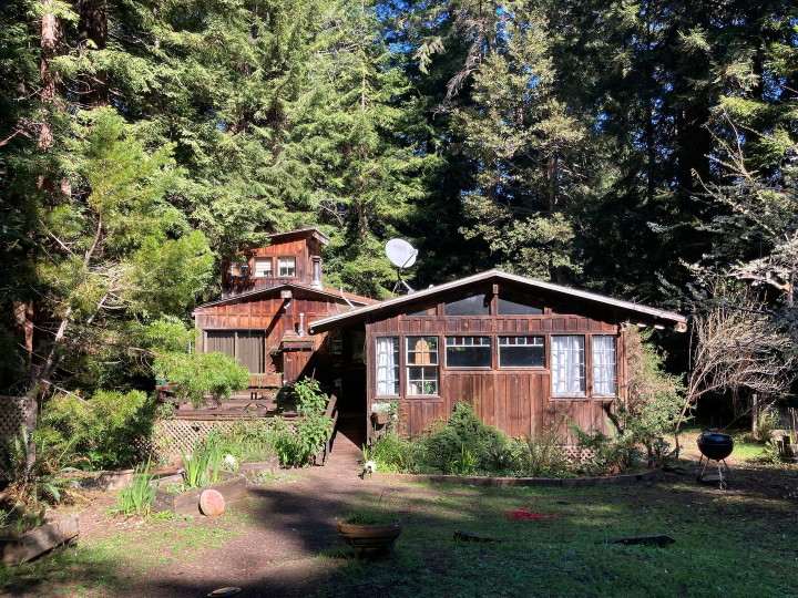 Craftsman Cabin In Redwood Retreat Setting - Mendocino, CA