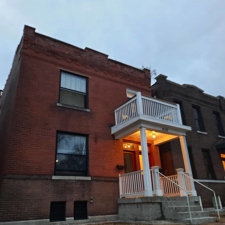 Beautiful 2+ Bedroom Overlooking Tower Grove Park. - St. Louis, MO