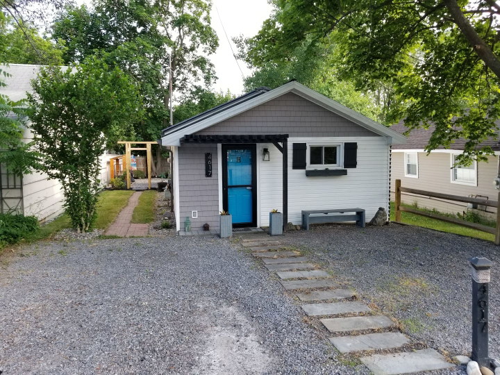That Cottage By The Lake! - State of New York