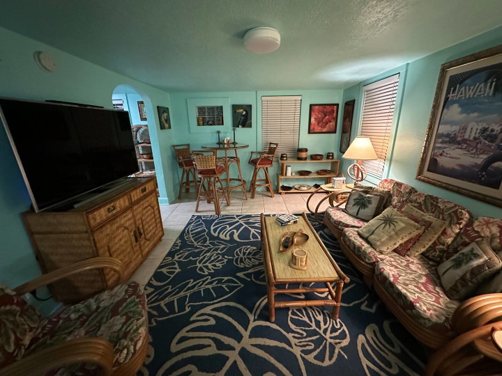 Hawaiian Hideaway - Got Aloha? - Jacksonville Beach, FL