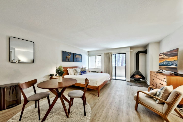 Delight In Luxe Amenities At This Newly Remodeled - South Lake Tahoe, CA