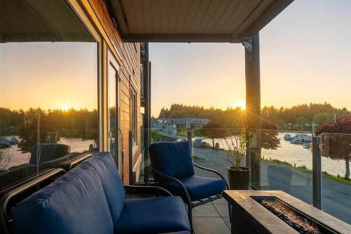 The Portside, Stunning Harbour View, Hikes, Tours! - Ucluelet