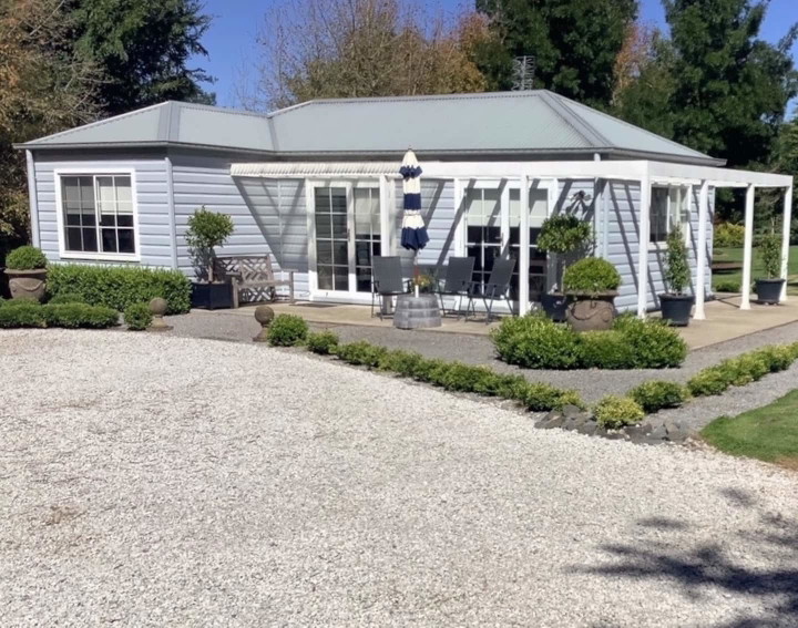 Unwind At "Woodbury Lodge" - Bundanoon