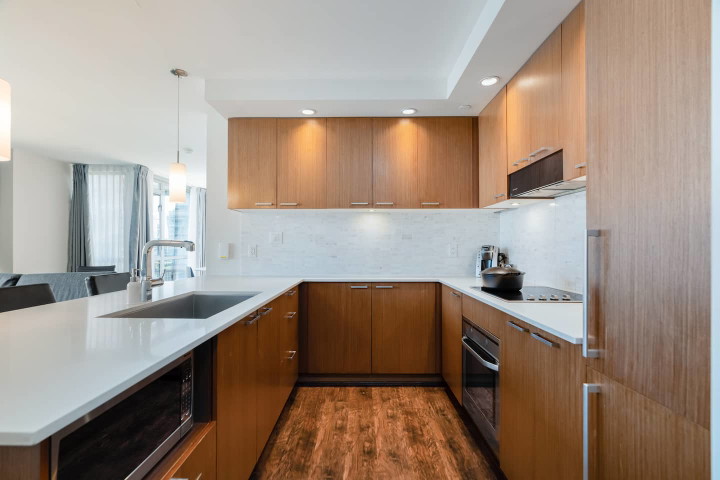 Level Seymour 2br | Family Suite, Downtown Van - Vancouver