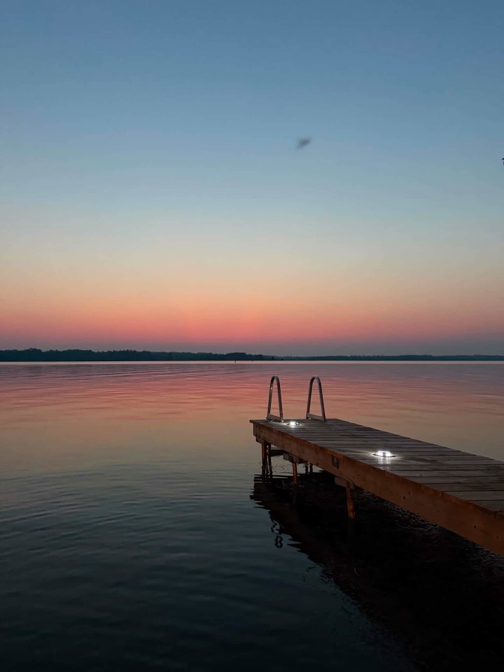 The Lakeside Retreat - Kawartha Lakes