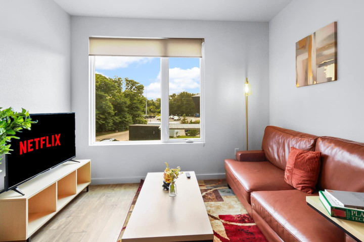Bright 1bd/1b Downtown Next To Wku + Gym - Bowling Green, KY