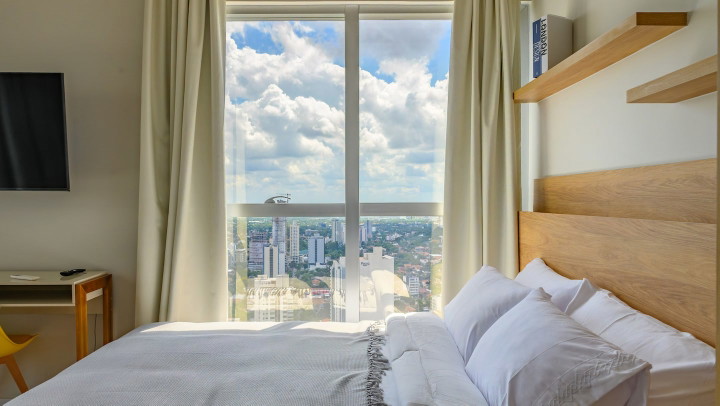 Your Stay High Up · 38th Floor · Luxury Amenities - Asunción