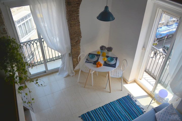 Duplex In The Heart Of The City With Lots Of Light! - Valencia