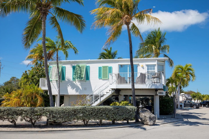 The Lookout - Venture Out - Gated Community - Big Pine Key, FL