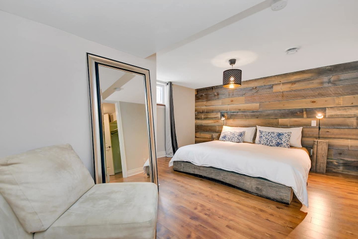 Central & Clean 2bdrm Apartment With Parking For 2 - Ottawa