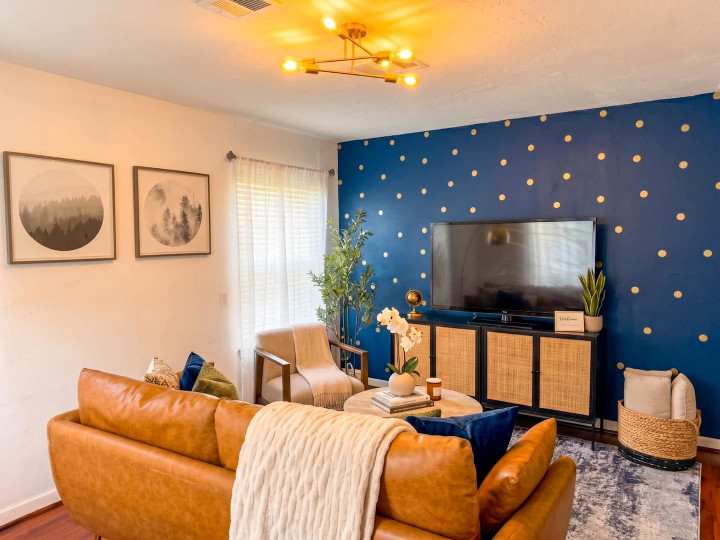 Charming Houston Oasis W/ Huge Fenced Backyard - Houston, TX