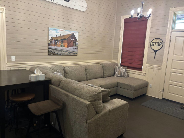 Train Depot Apartment - Logan, UT