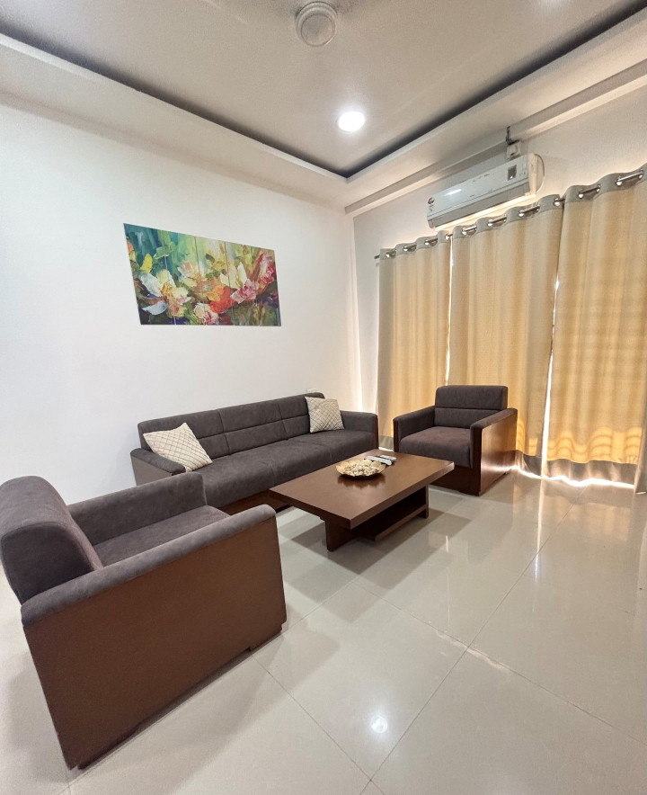 Spacious Flat In Heart Of The City - Vadodara