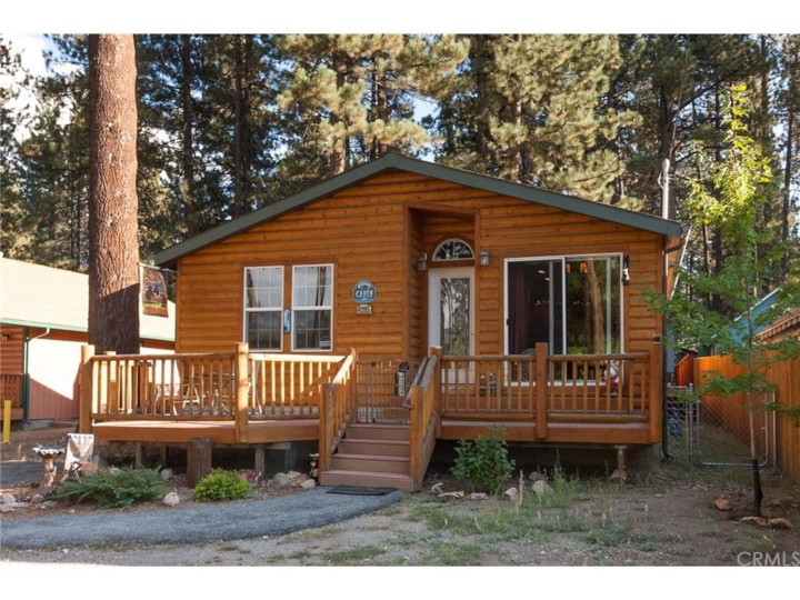 Great Location Big Bear / Hot Tub / Walk To Lake! - Big Bear Lake, CA