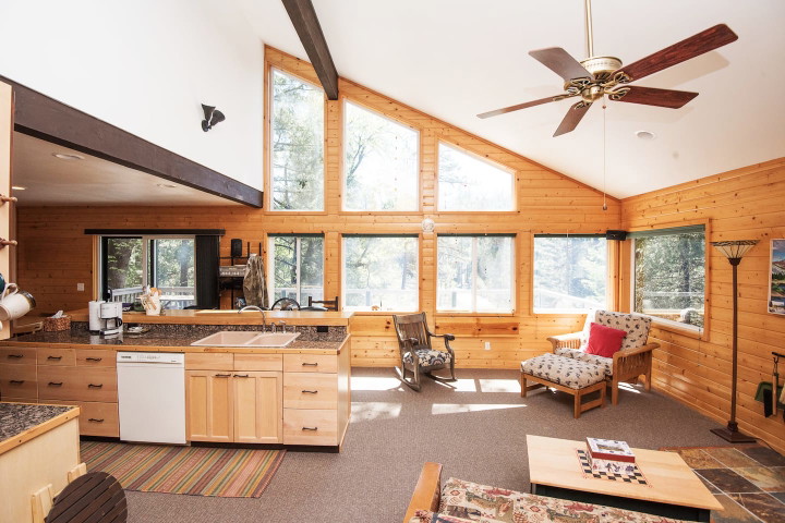 Riverside Retreat - Wawona, CA