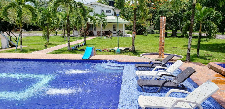 Fincacpiscina, Kiosco,canchas, Juego Villavicencio - Villavicencio