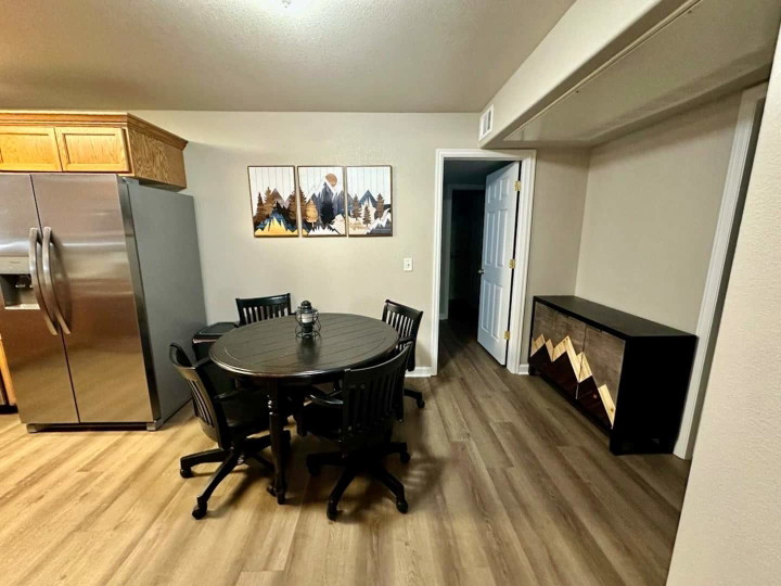 Windsor Escape - Sophisticated 2/br Condo - Greeley, CO