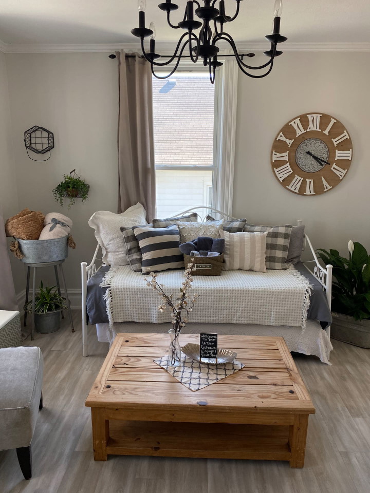 Barnwood - Downtown/midtown - Easy Check-in (24/7) - Omaha, NE