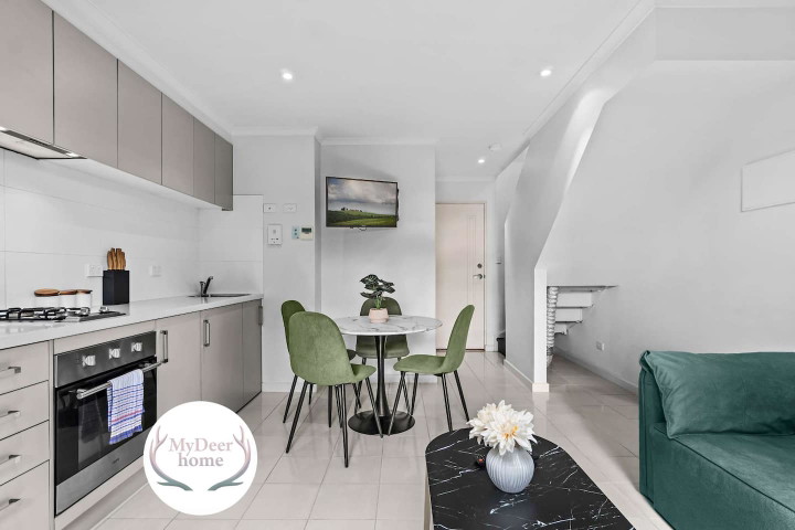 Modern 2br Townhouse Wi-fi Walk To Shops & Cafes - Marion