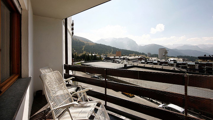 Gorgeous Five Bedrooms Penthouse Apartment - Sestriere