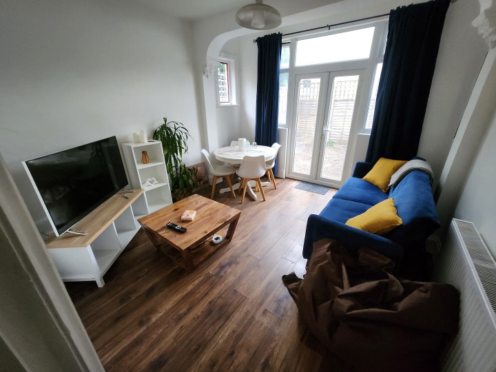 Place To Stay In Croydon - Croydon