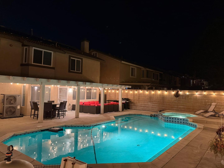 Spacious 5br Retreat W/ Private Pool&spa-ev Charge - Rancho Cucamonga, CA