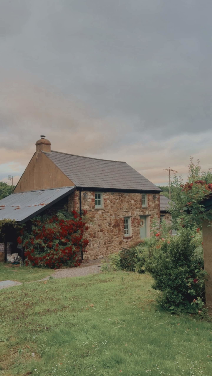 The Little Welsh Cottage - Porthcawl
