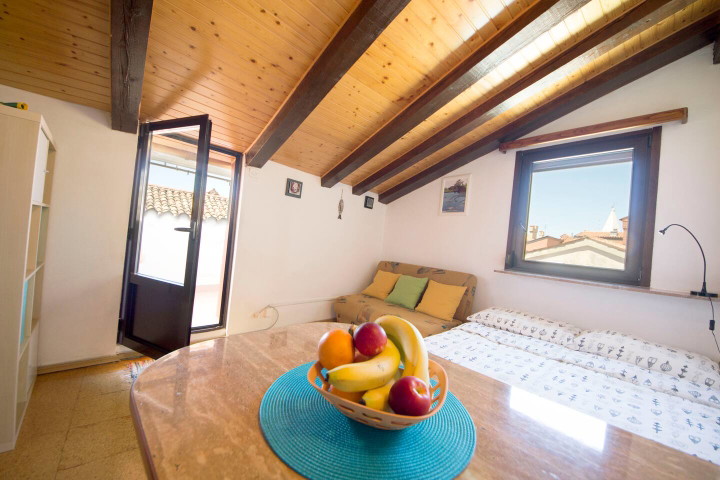 Cozy Apartment In The City Center - Izola