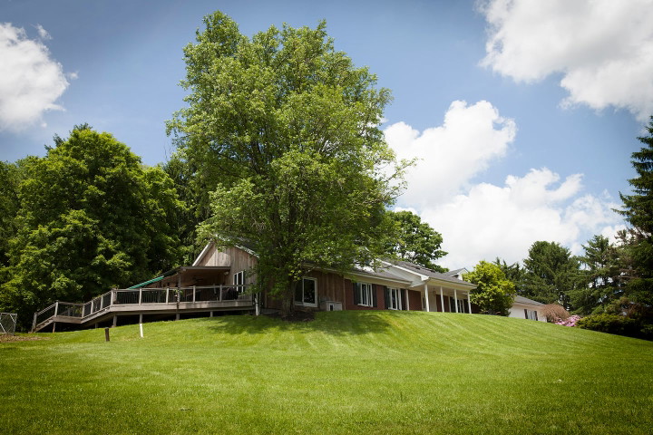 Huge Reunion Home, 70 Acres-dog-friendly-sleeps 16 - Oglebay Resort, WV