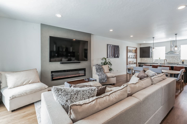 Great 4 Groups, Central Location, Thoughtful Hosts - Farmington, UT