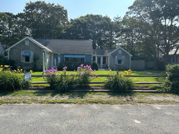 Cape Cod Charmer 5 Minute Walk To Ocean Beaches - Yarmouth, ME