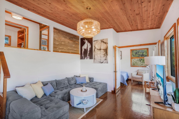 Fire Island Pines Getaway - Fire Island, NY