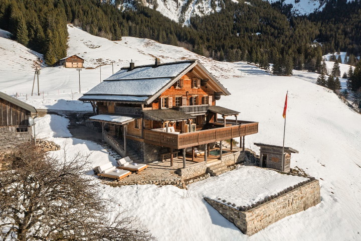 *New* Chalet W/ Jacuzzi | W/ Butler | Near Gstaad - Leysin