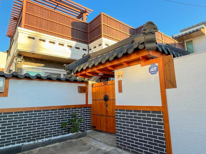 [Jeju Miheon] Contemporary Hanok Suite｜suite 201 - Jeju-si