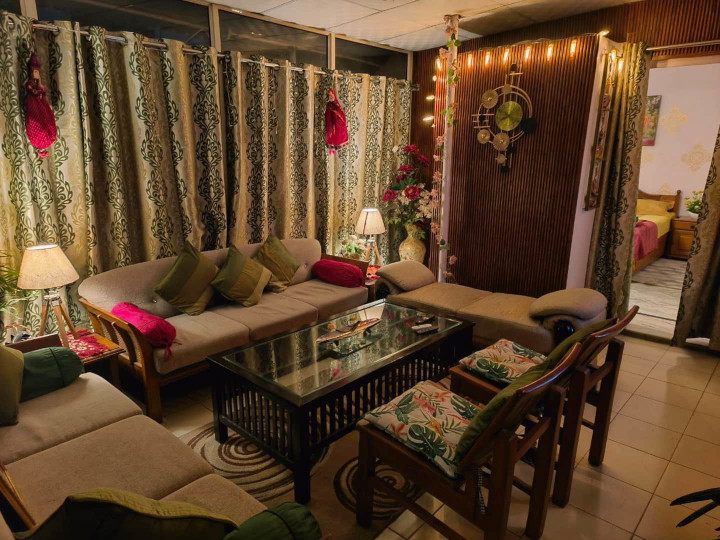 Breezy Rooftop Retreat - 