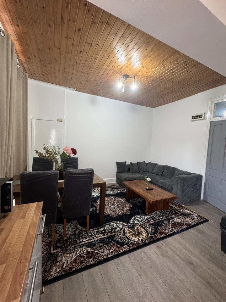 Spacious And Stunning Apartment - Glasgow