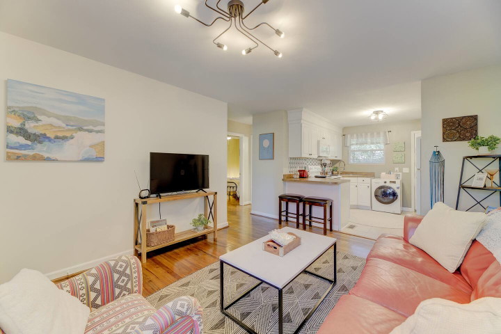 Comfy Cozy And Convenient Pet Friendly Condo - South Carolina