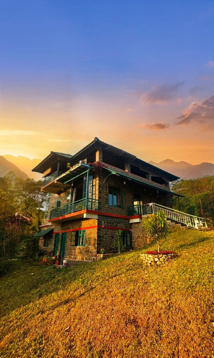 Fifth Estate | 3br Stone Villa, Pool & Views - Vagamon
