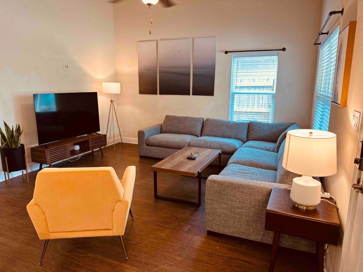 Pensacola Paradise Getaway - Pensacola, FL