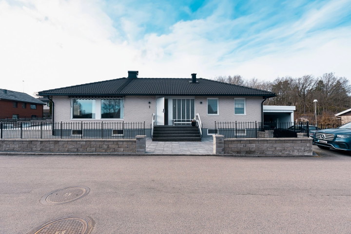 Scandinavian Home With Terrace & Sunroom - イェーテボリ
